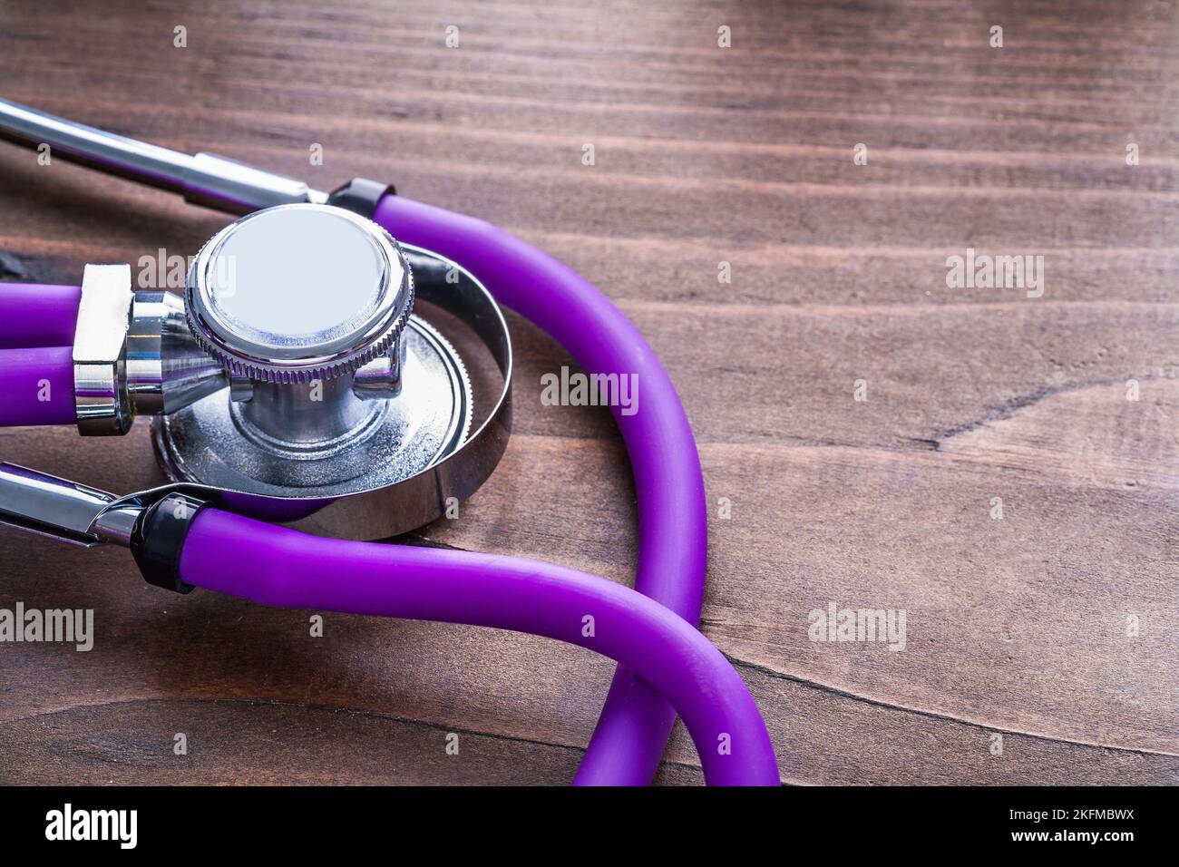 Purple stethoscope hi-res stock photography and images - Alamy