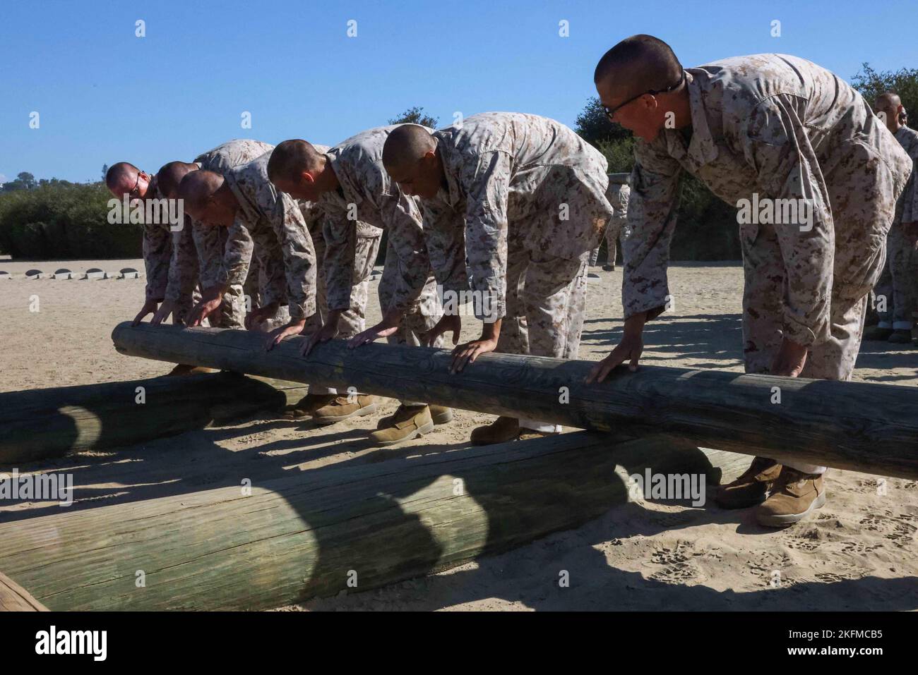 U.S. Marine Corps recruits with Mike Company, 3rd Recruit Training ...