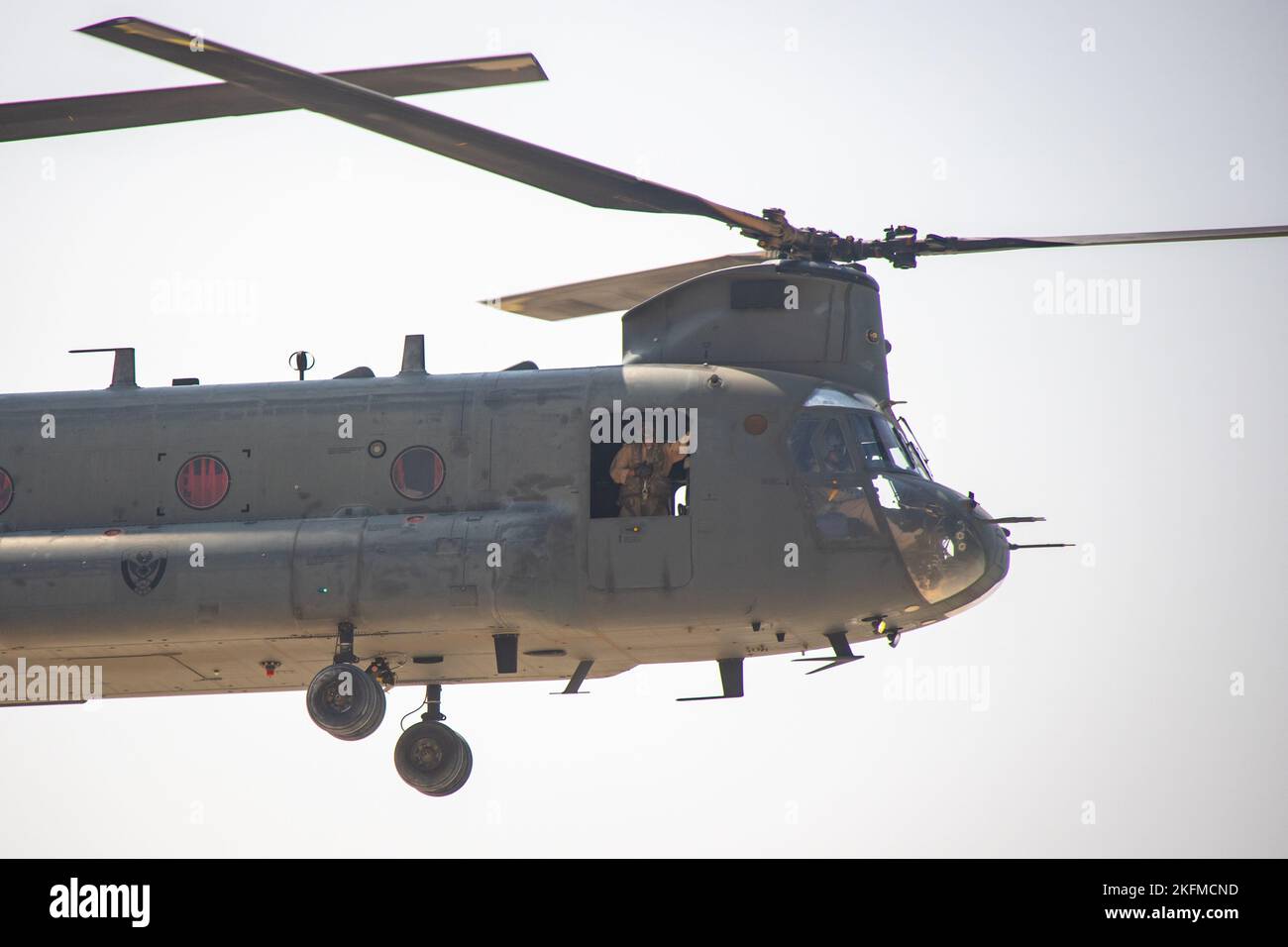 A United Arab Emirates Presidential Guard’s CH-47 Chinook helicopter ...