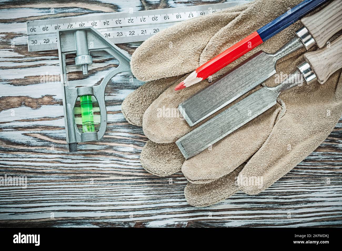 Joiners square hi-res stock photography and images - Alamy