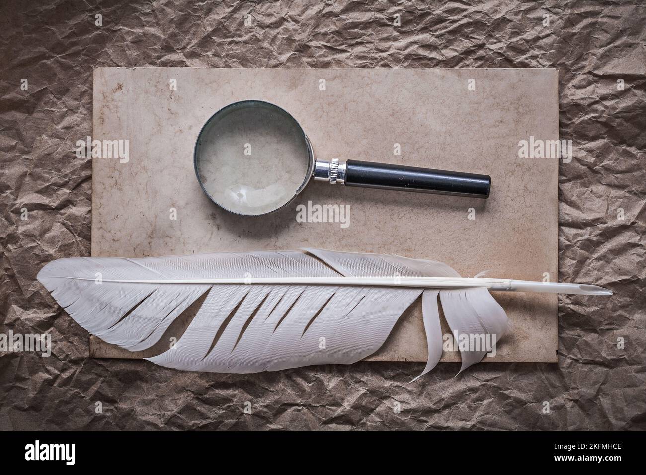 Vintage sheet paper plume hi-res stock photography and images - Alamy