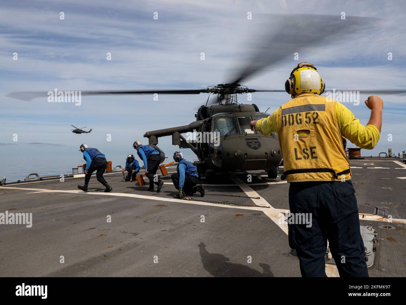 WATERS OFF THE COAST OF THE KOREAN PENINSULA (Sept. 26, 2022) – Seaman ...