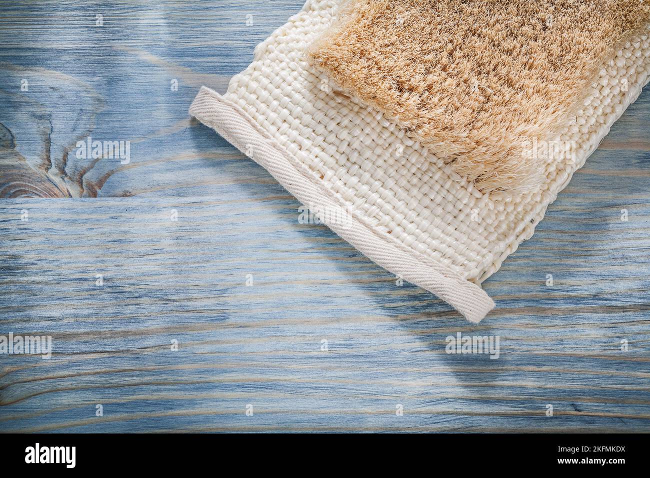 Bast wisp hi-res stock photography and images - Alamy