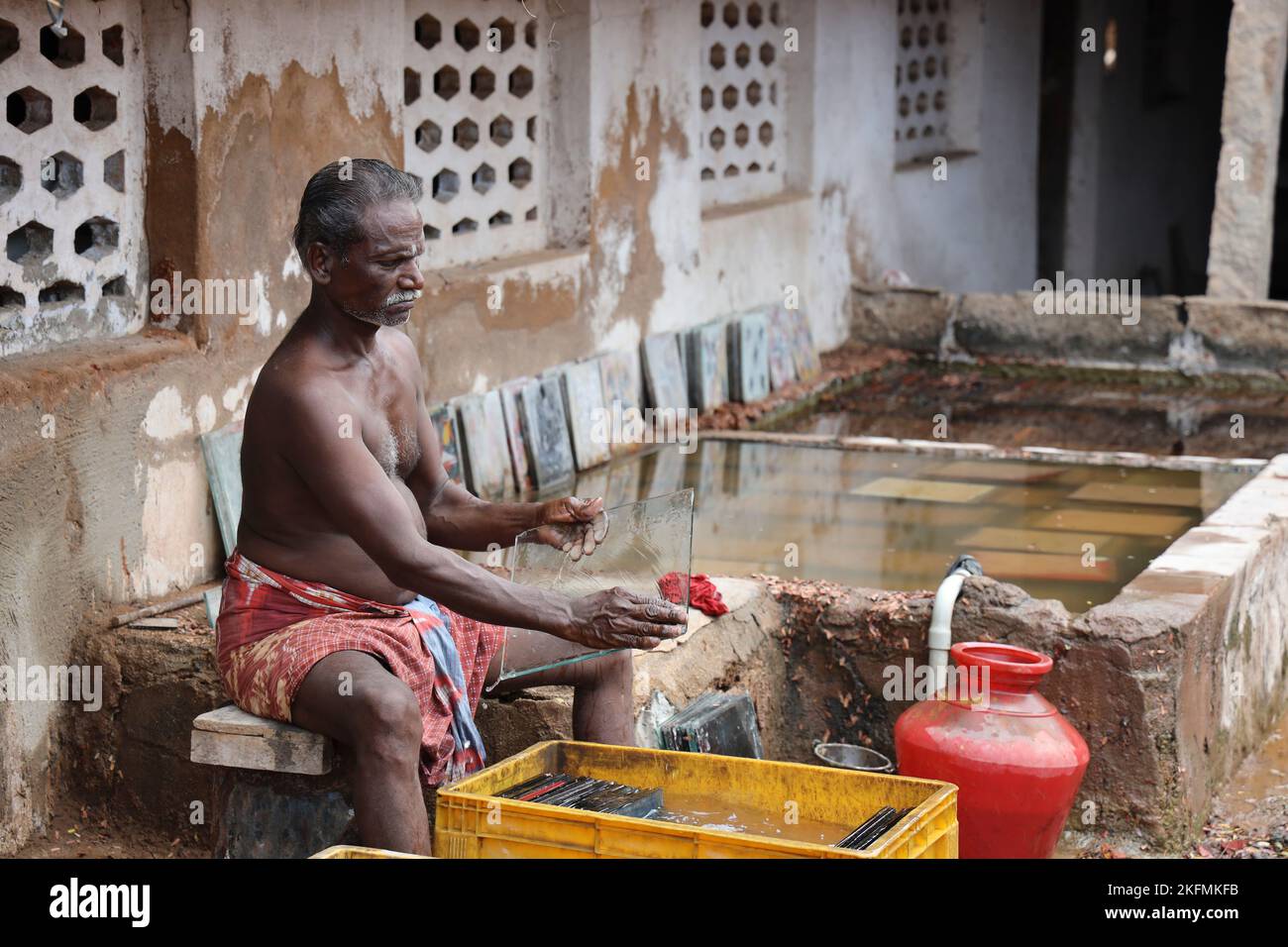 Athangudi tiles hi-res stock photography and images - Alamy