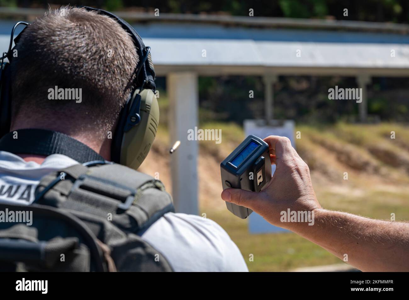 U.S. Police Officers assigned to the Special Weapons and Tactics (SWAT ...