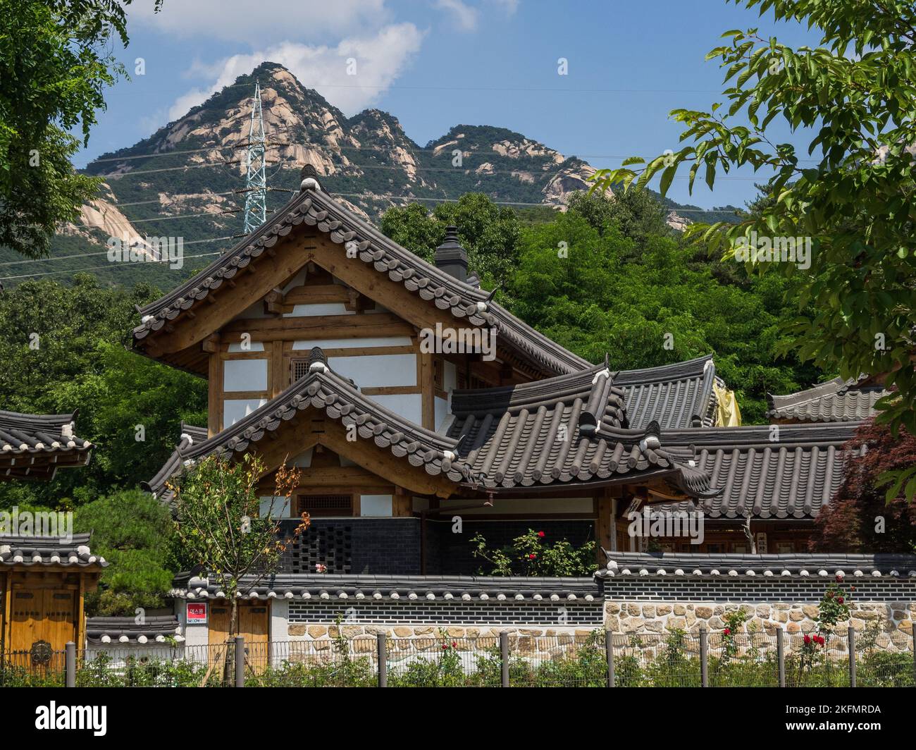 Eunpyeong hanok village hi-res stock photography and images - Alamy