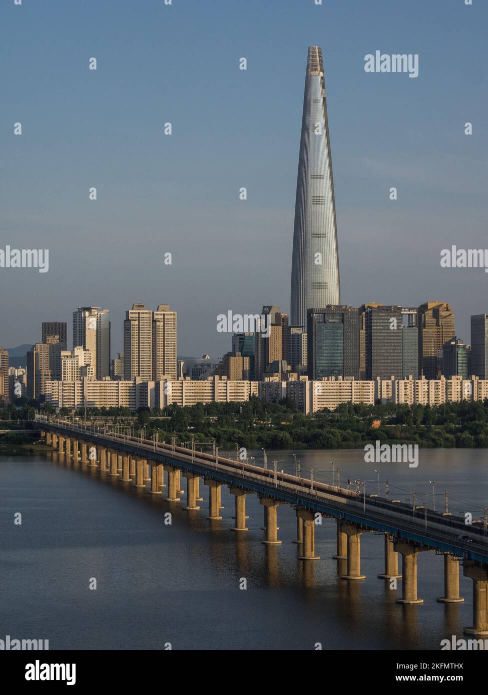 Seoul, South Korea - July.2.2021: The riverside view from sky park in ...