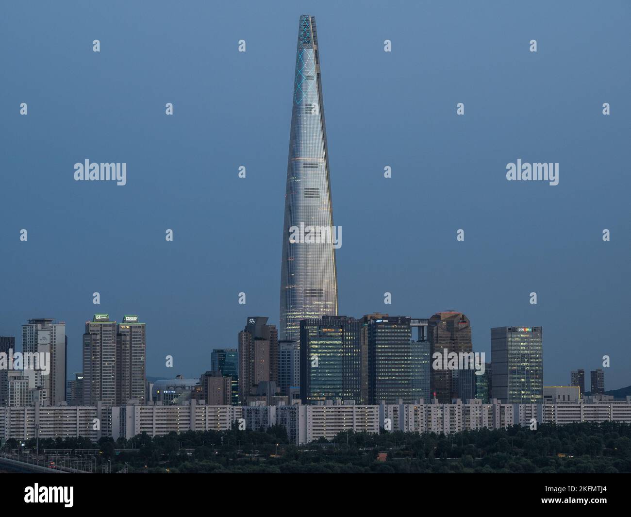 Seoul, South Korea - July.2.2021: The riverside view from sky park in ...