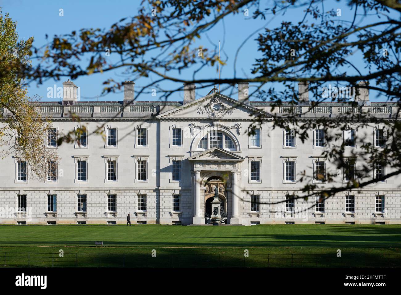 Gibbs building at King's college, University of Cambridge, England ...