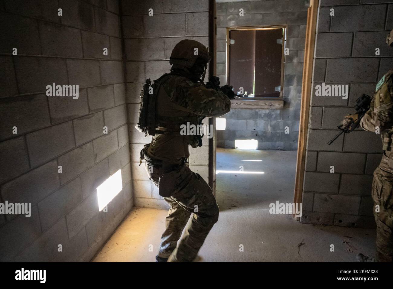 U.S. Air Force Tactical Air Control Party specialists from the 18th Air ...