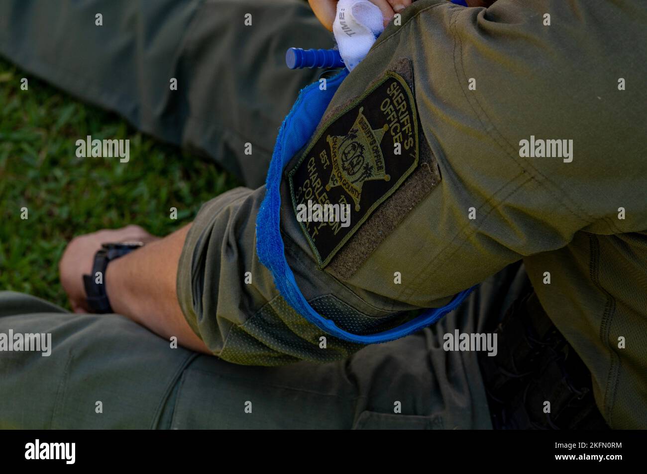 Fbi tactical hi-res stock photography and images - Alamy