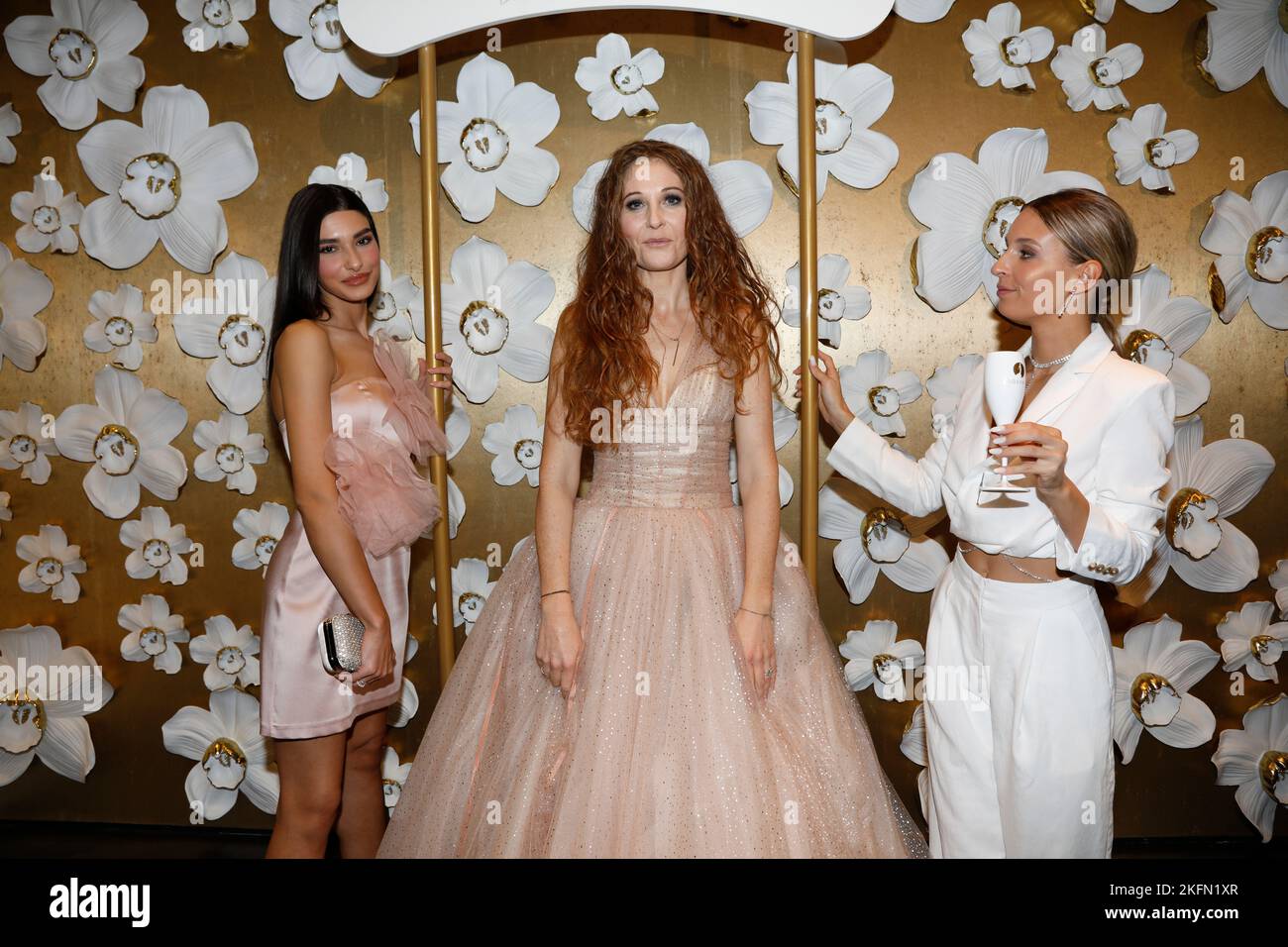 Sabrina Peter,Ulrike Pröger,Anna-Michelle Pittner bei der Haute Couture ...