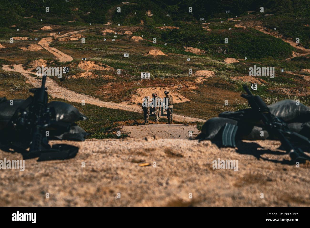 Soldiers and Katusa's conduct an M4 range on Camp Yongsan-Casey ...