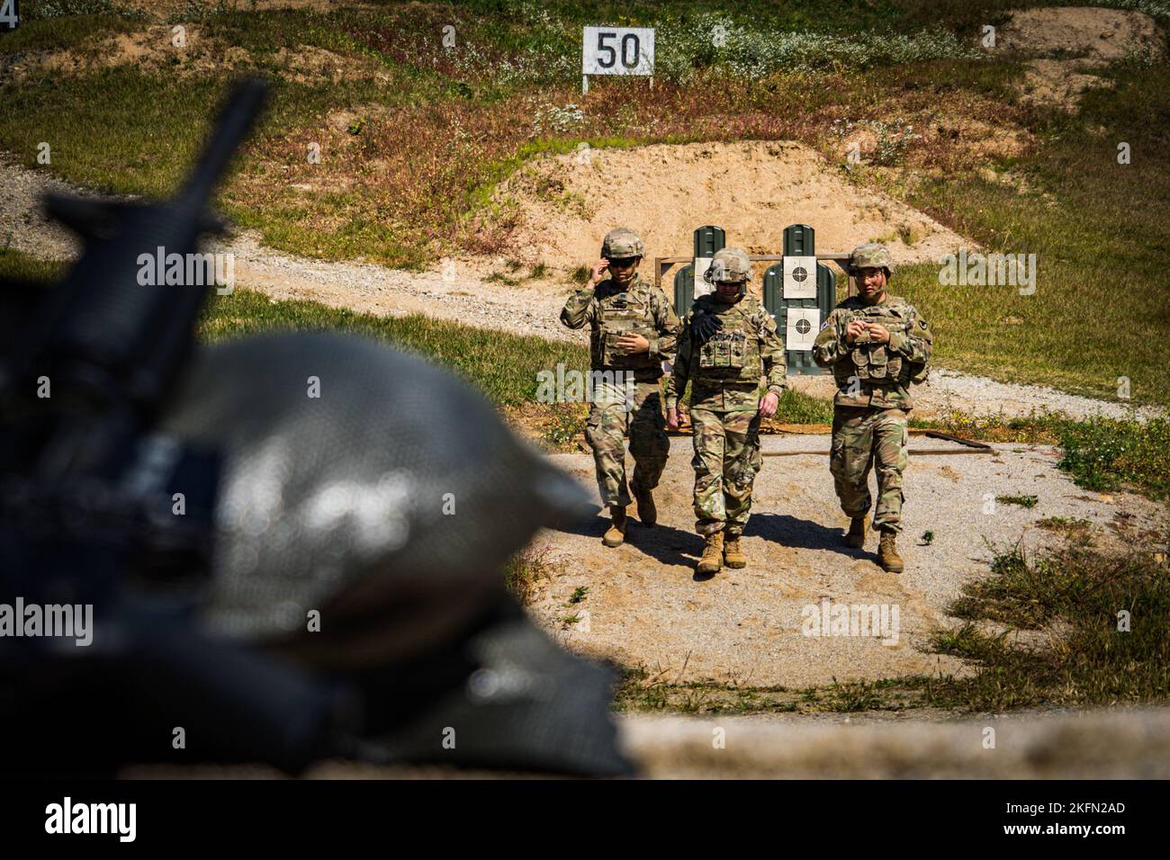 Soldiers and Katusa's conduct an M4 range on Camp Yongsan-Casey ...