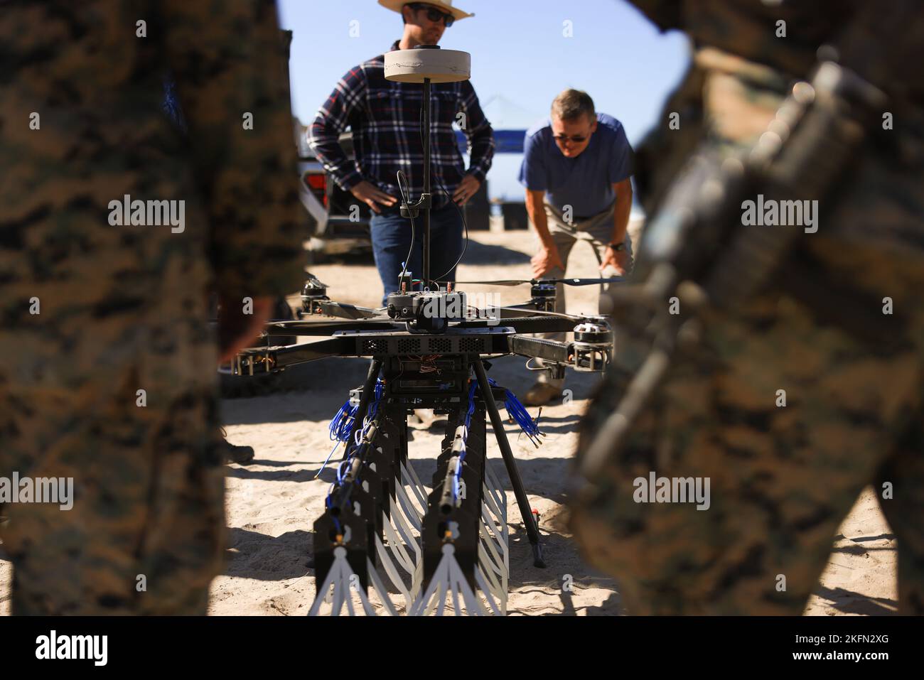 U.S. Marines with 1st Combat Engineer Battalion, 1st Marine Division ...