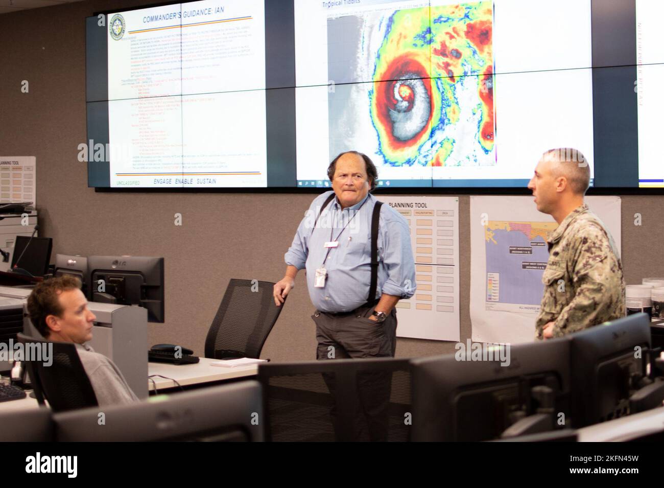 JACKSONVILLE, Fla. (September 28, 2022) - Cmdr. Bryan Parnell, Navy ...