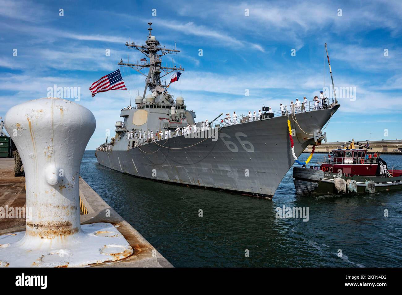 NORFOLK (Sept. 28, 2022) The Arleigh Burke-class destroyer USS Gonzalez ...