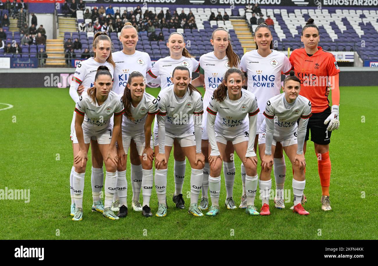 Brussels, Belgium. 19th Nov, 2022. OHL women's players with Valesca ...