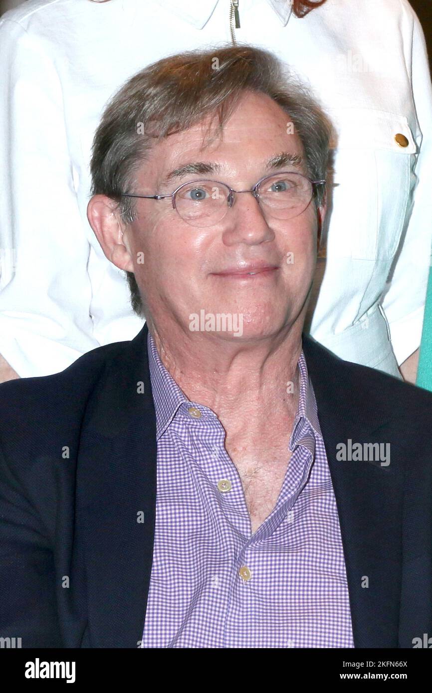 The waltons cast 50th anniversary reunion hi-res stock photography and ...