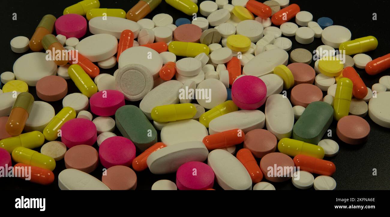 Pills lot hi-res stock photography and images - Alamy