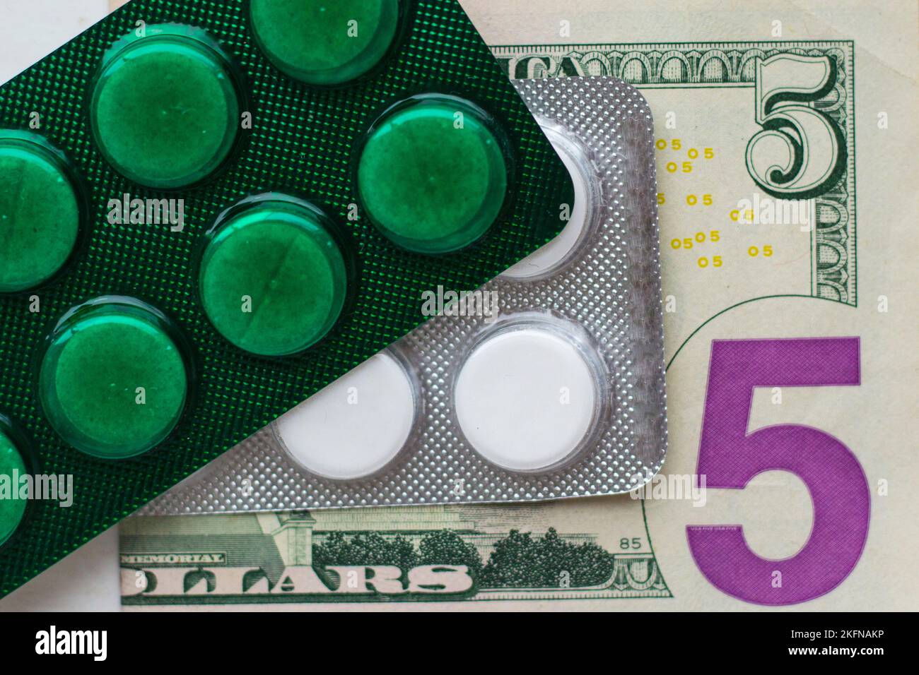 Medical bill close hi-res stock photography and images - Alamy