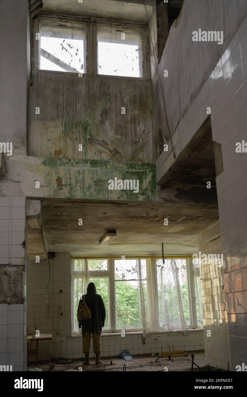 Nuclear apocalypse survivor in abandoned building, stalker life after ...