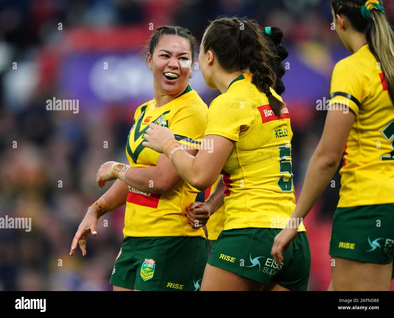 Australia's Kennedy Cherrington celebrates scoring a try with Isabelle ...