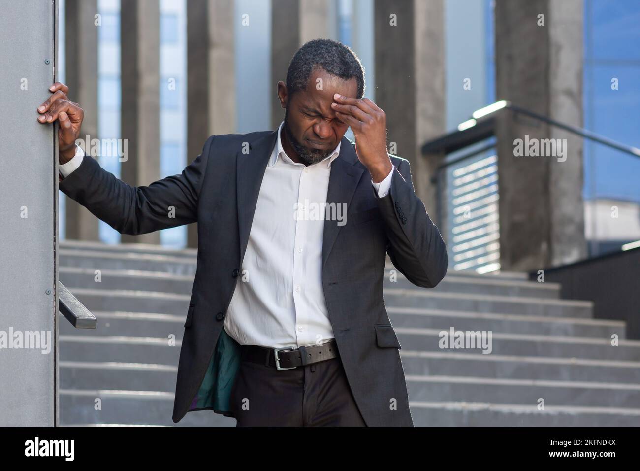 Man headache businessman in hi-res stock photography and images - Alamy