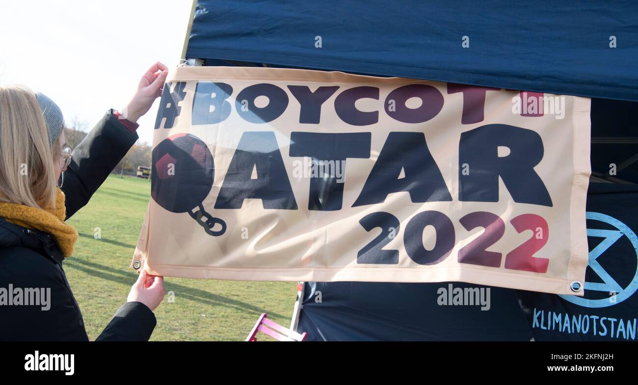 Gay rights qatar hi-res stock photography and images - Alamy