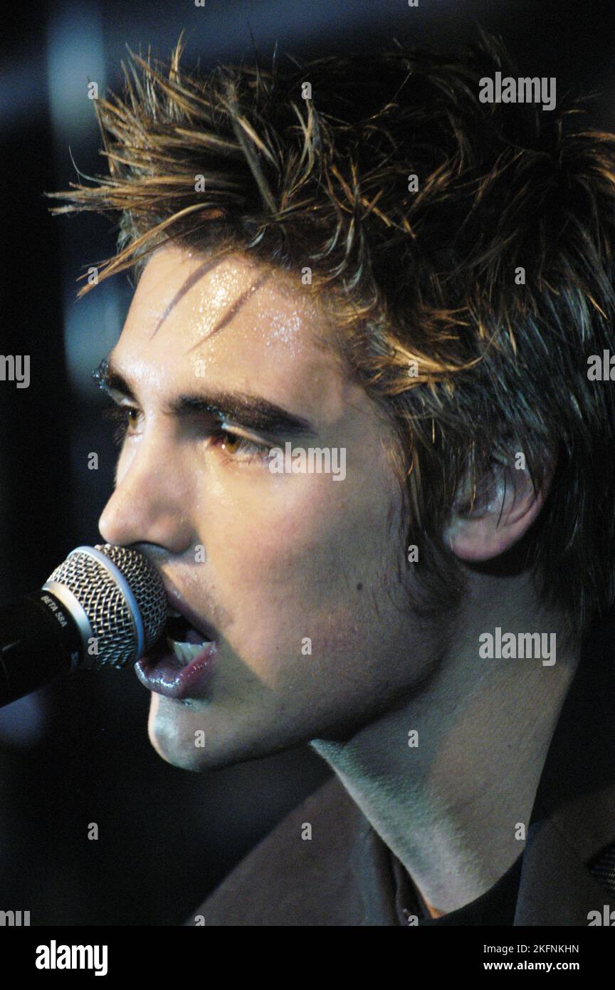YOUNG CHARLIE SIMPSON, BUSTED, 2003: A young Charlie Simpson from ...