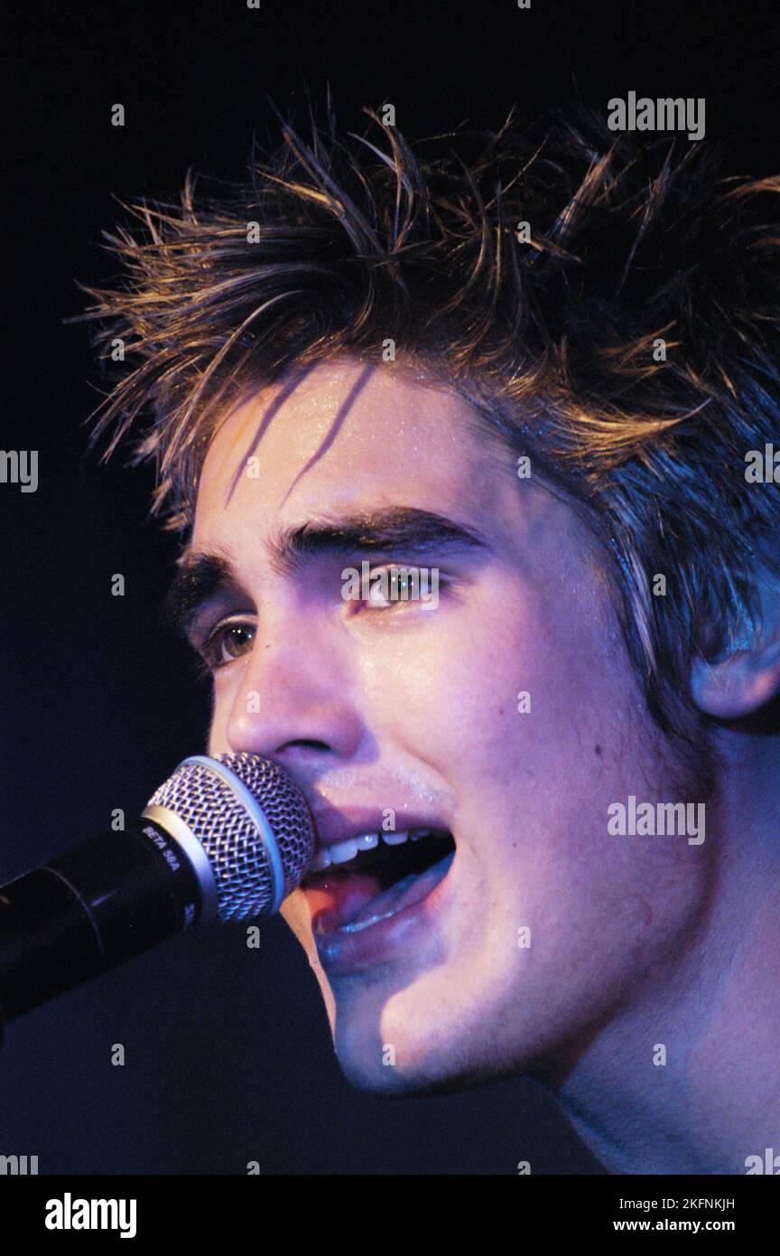 YOUNG CHARLIE SIMPSON, BUSTED, 2003: A young Charlie Simpson from ...