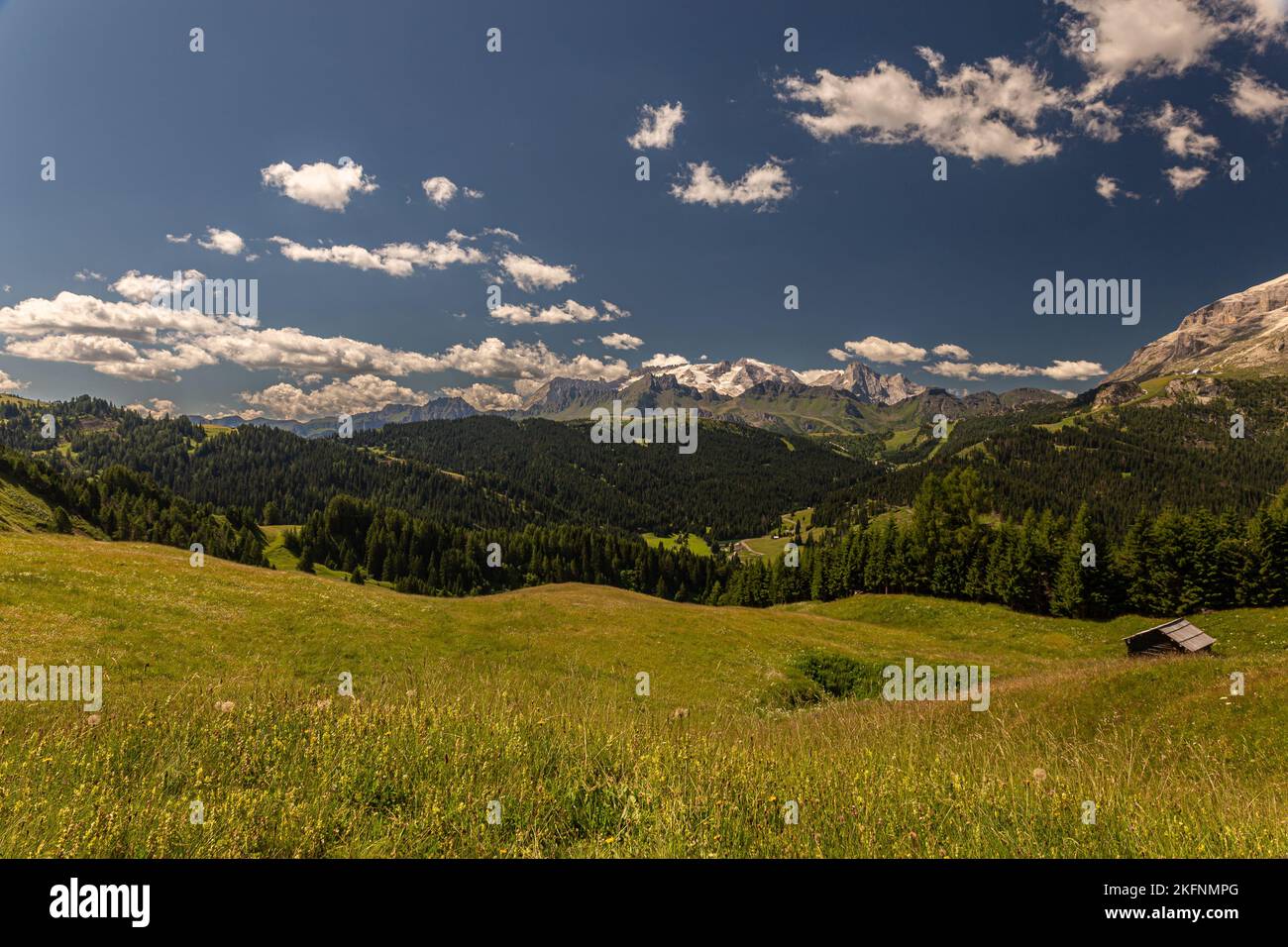 Dolomiti Alps in Alta Badia landscape amd peaks view, Trentino Alto ...