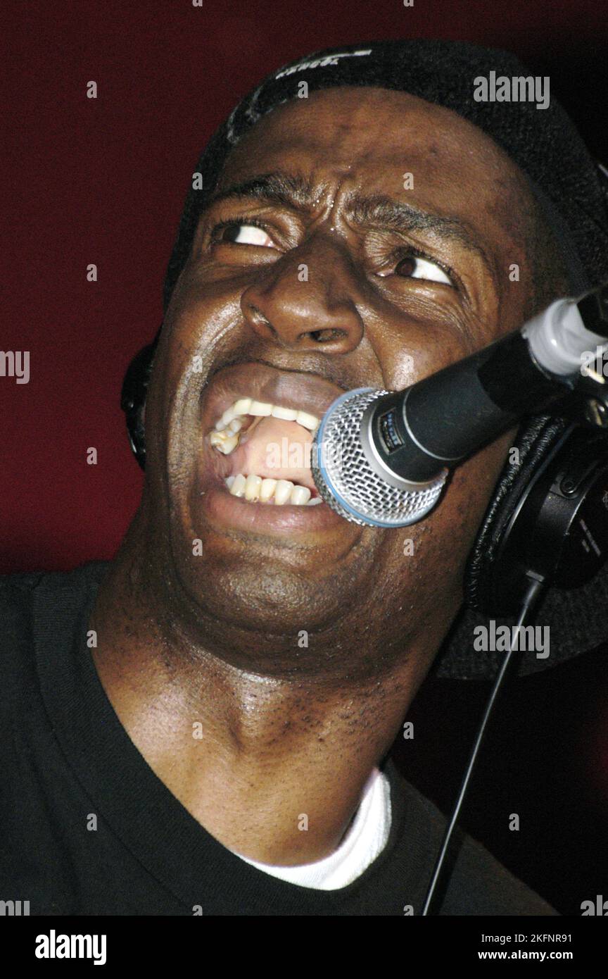 GRANDMASTER FLASH, DJ, CONCERT, 2003: Legendary DJ Grandmaster Flash at ...