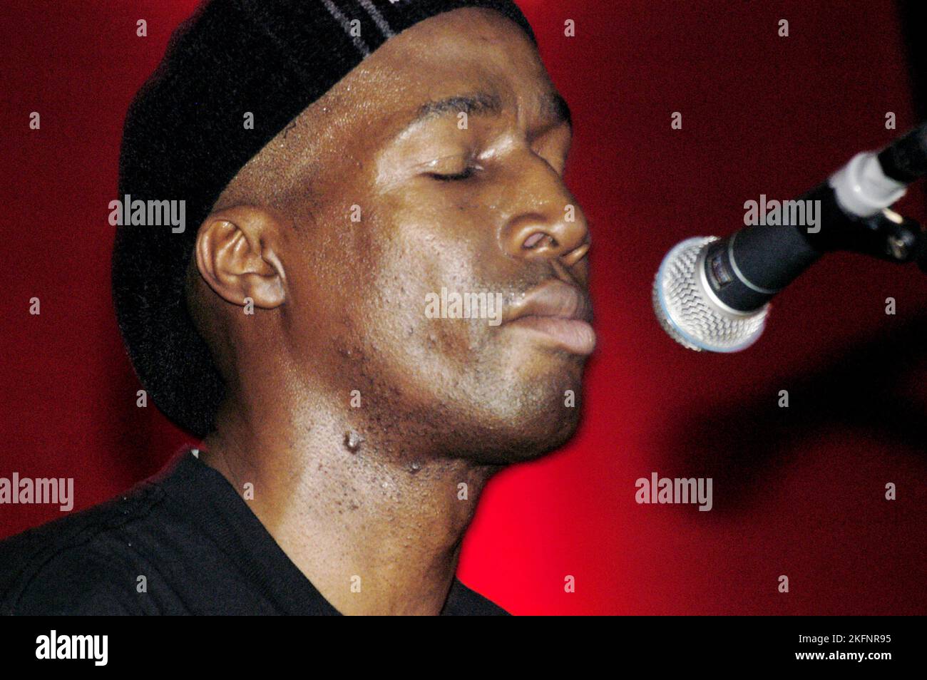 GRANDMASTER FLASH, DJ, CONCERT, 2003: Legendary DJ Grandmaster Flash at ...