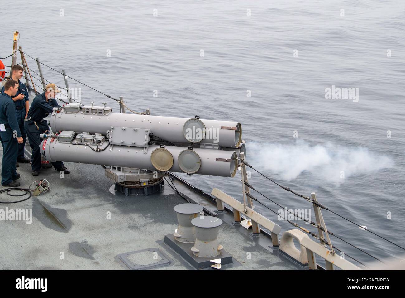 220929-N-SN516-1181 PACIFIC OCEAN (Sept. 29, 2022) U.S. Navy sailors ...