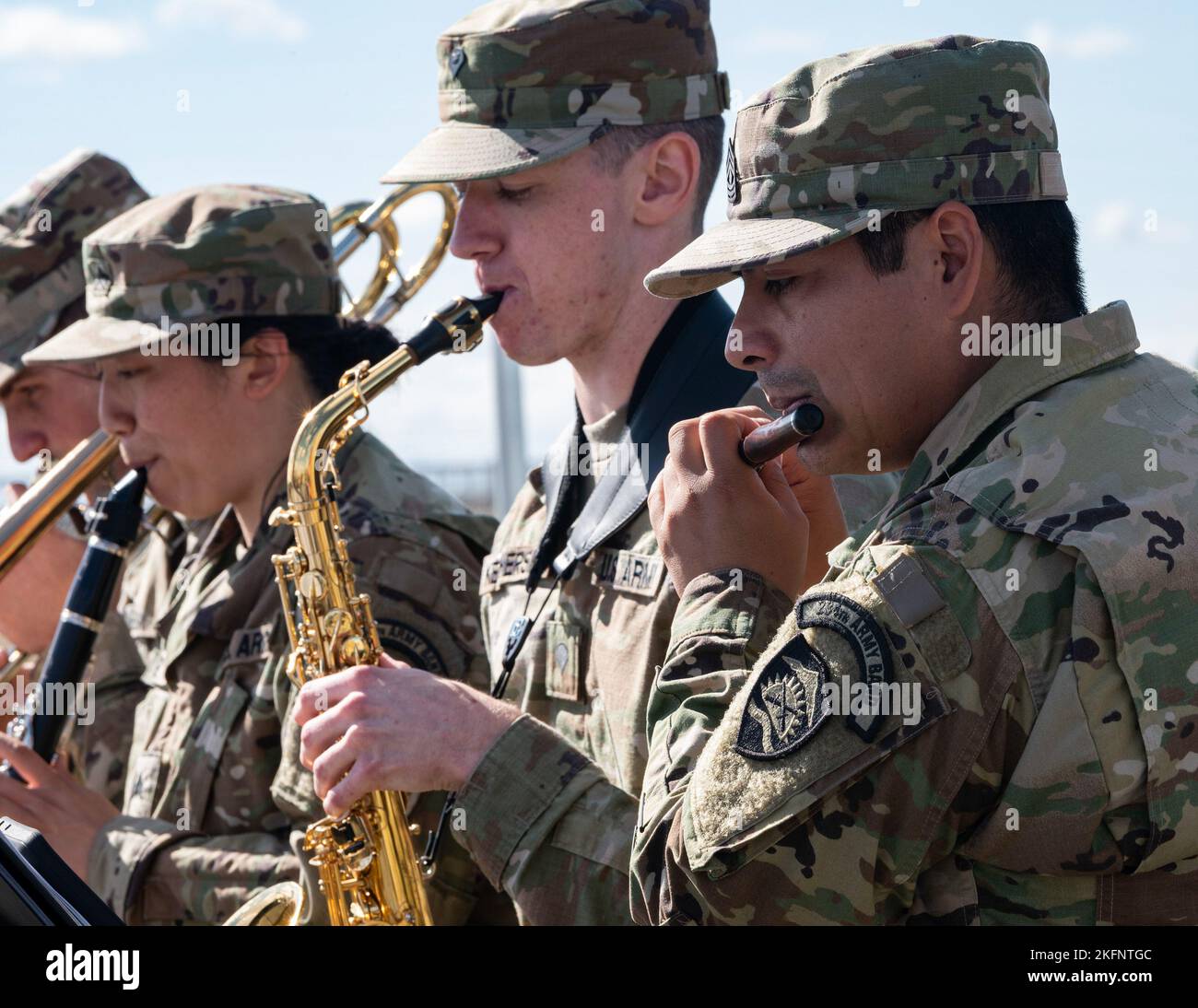 Members of the Oregon Army National Gaud 234th Army Band participate in ...