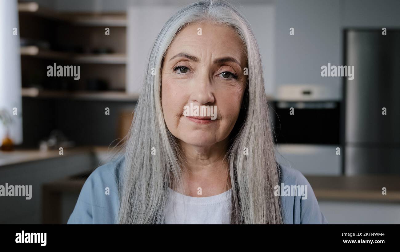 Granny middle hi-res stock photography and images - Alamy