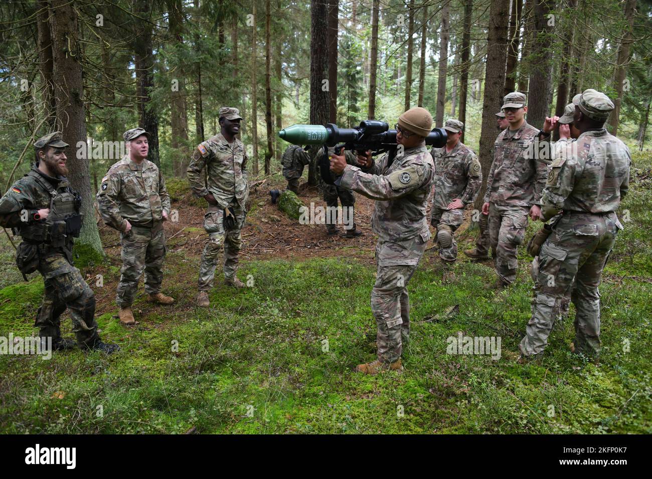 U.S. Soldiers assigned to 1st Squadron, 2nd Cavalry Regiment (1/2CR ...