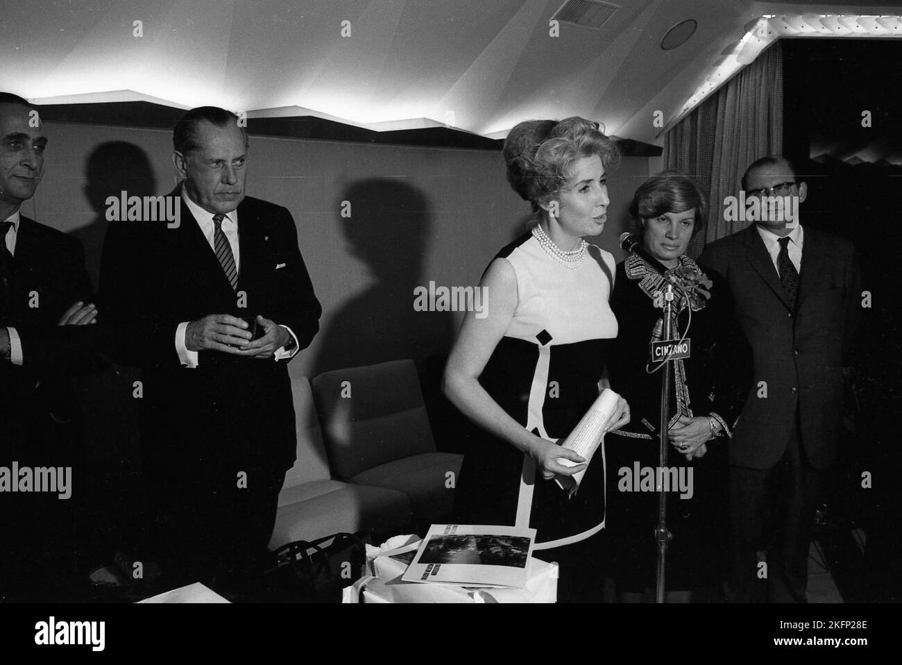 Jeanette Arata de Erize, Argentine concert organizer, Mozarteum ...