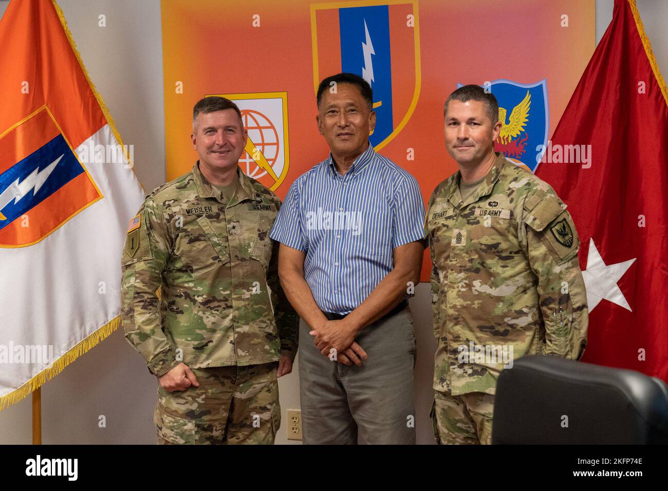 Command Team of 311th Signal Command visits USACISA-P, and recognizes ...