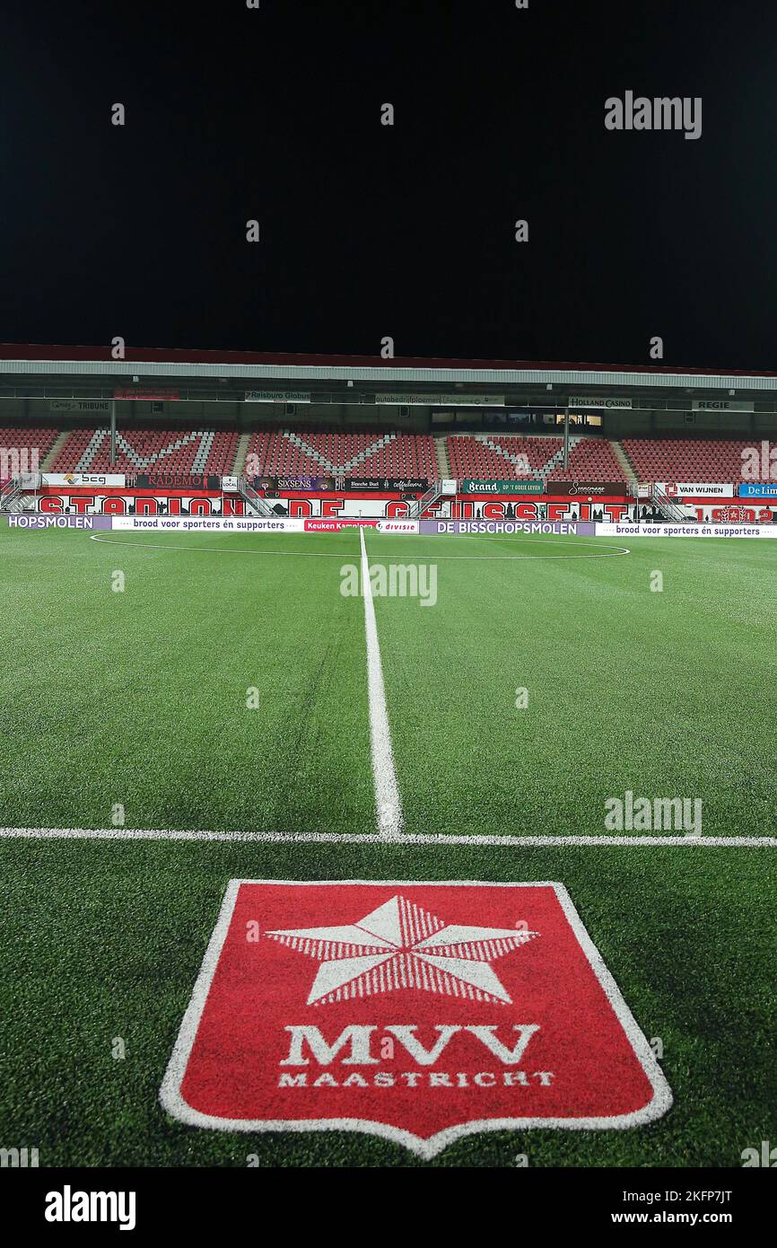 MAASTRICHT- football, 19-11-2022, stadion de Geusselt, MVV Maastricht ...