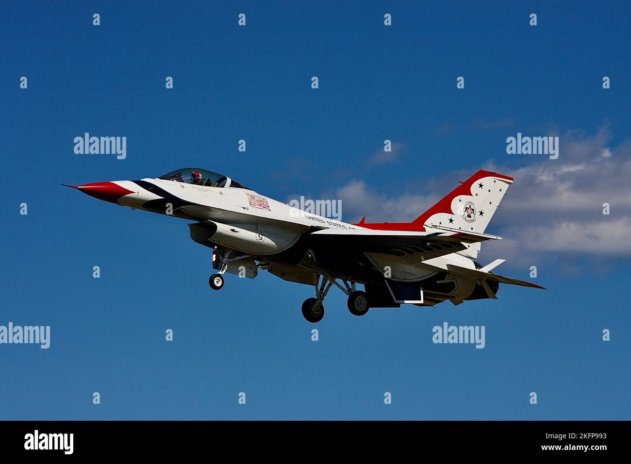 F16 Fighting Falcon Stock Photo - Alamy