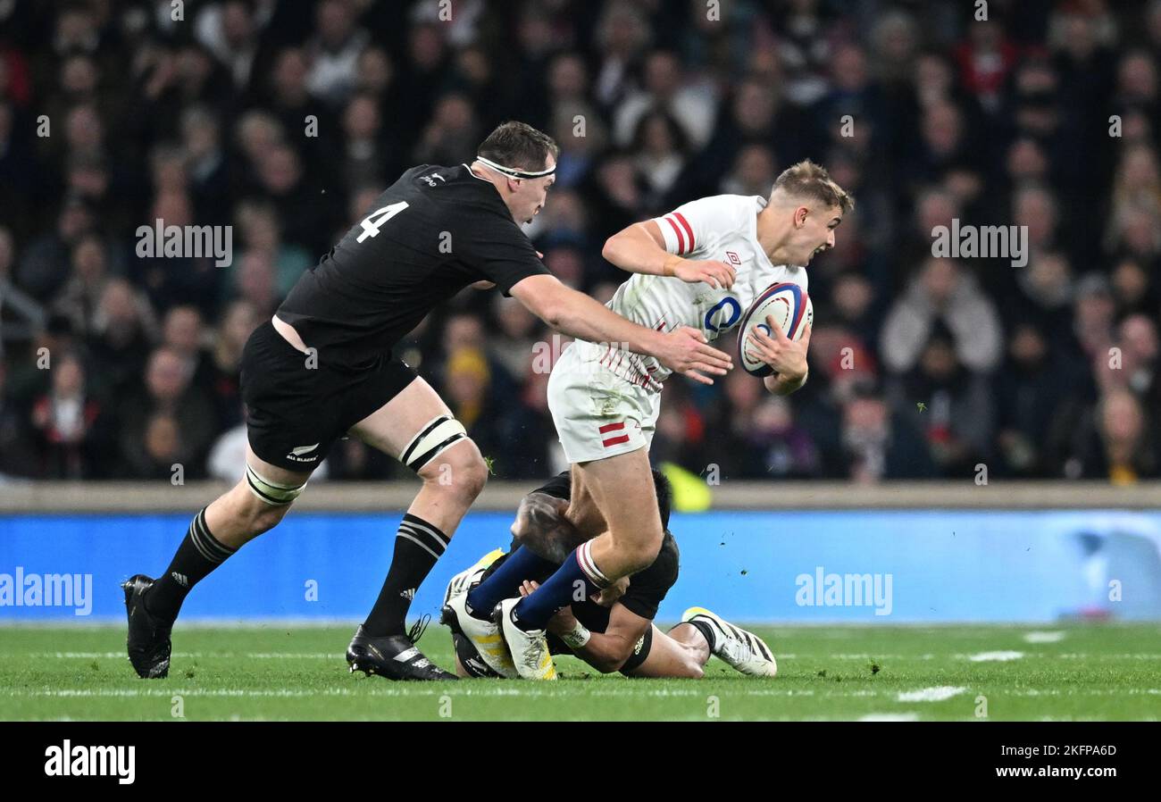 19th November 2022; Twickenham Stadium, London, England: Autumn Series ...