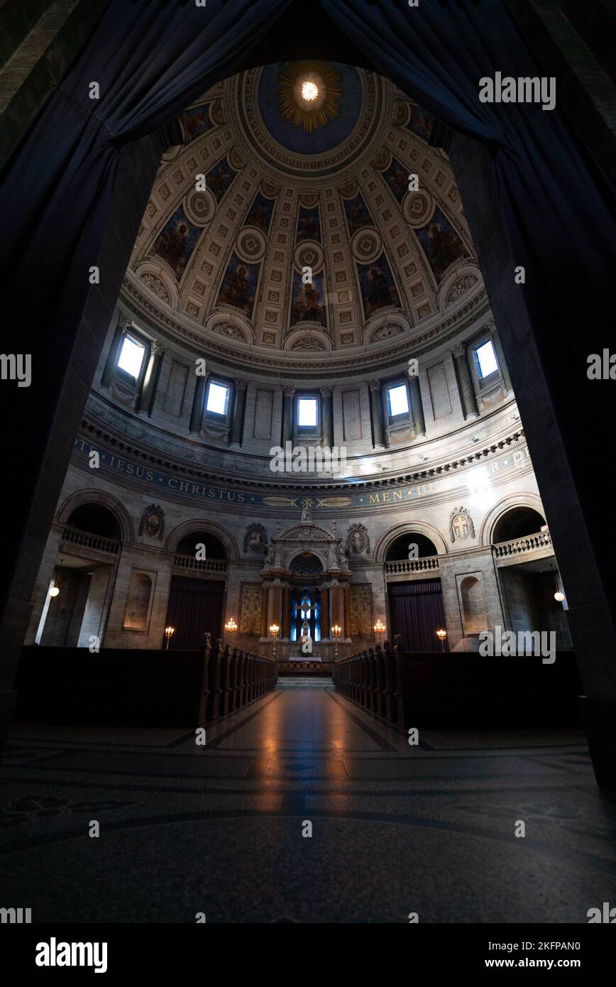 Inside the marble church hi-res stock photography and images - Alamy