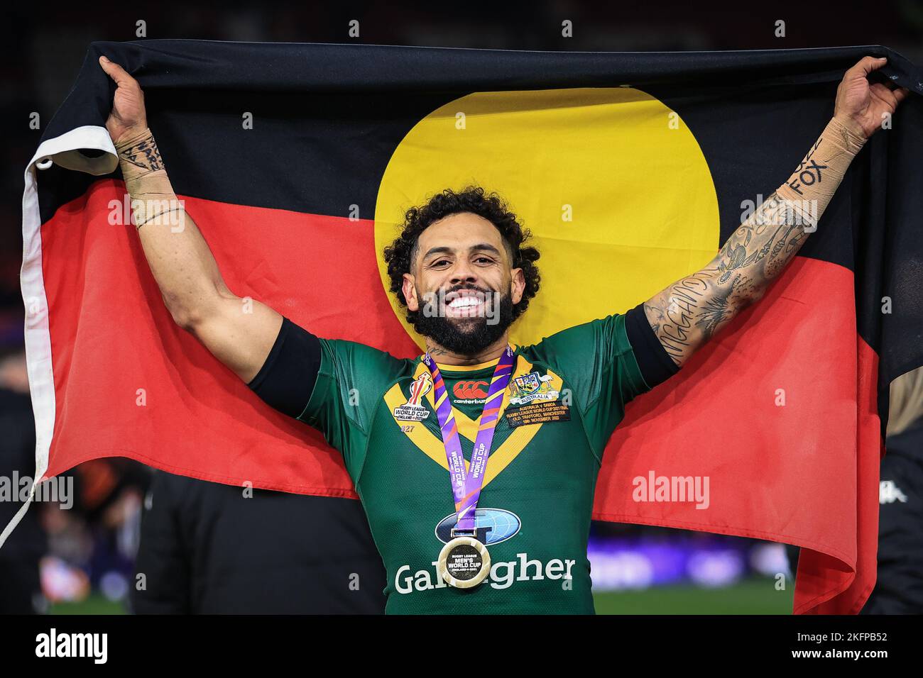 Manchester, UK. 19th Nov, 2022. Josh Addo-Carr of Australia holds up a ...