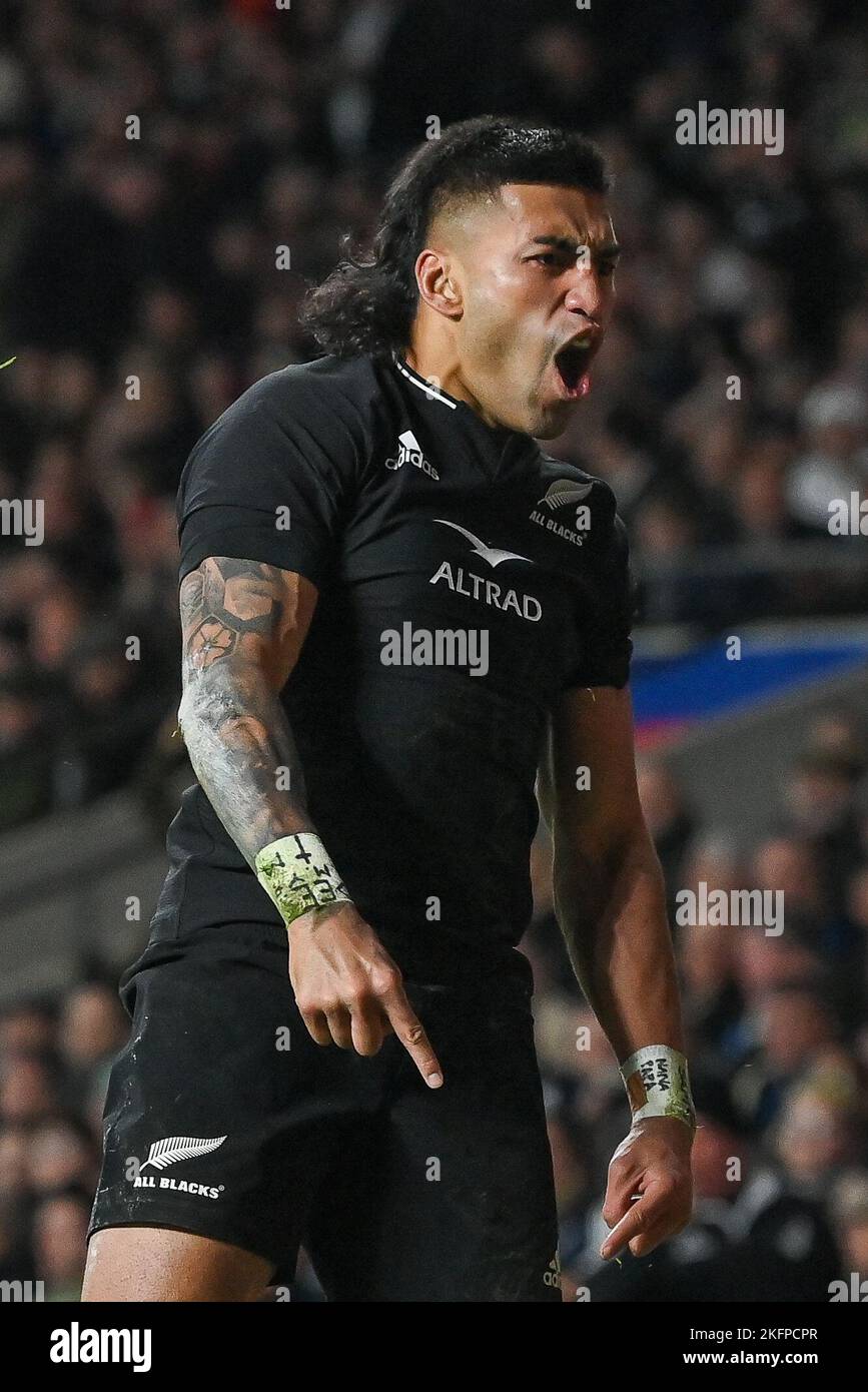 Twickenham, UK. 19th Nov, 2022. Rieko Ioane of New Zealand celebrates ...