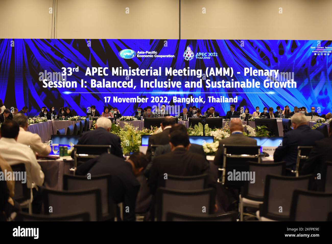 APEC ministers and delegates at Round 2 of the 33rd attend APEC 2022 ...