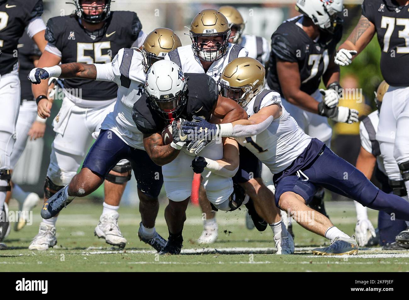 November 19, 2022: UCF Knights running back RJ HARVEY (22) runs up the ...