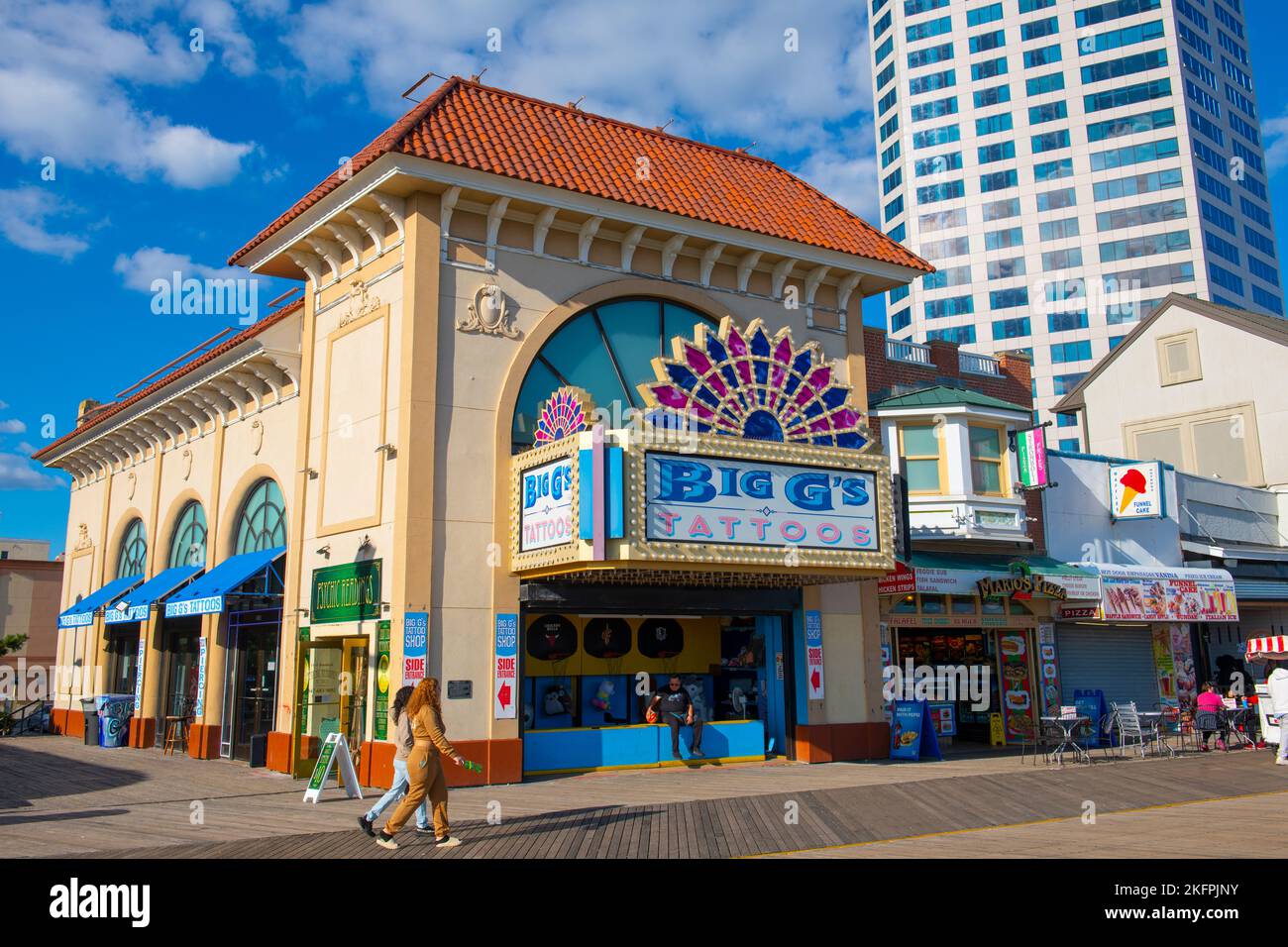 Big gs tattoos hi-res stock photography and images - Alamy