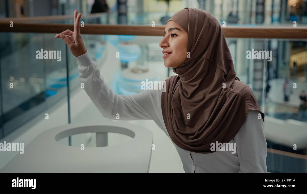 Female guest client visitor arabian woman in hijab muslim girl visit ...